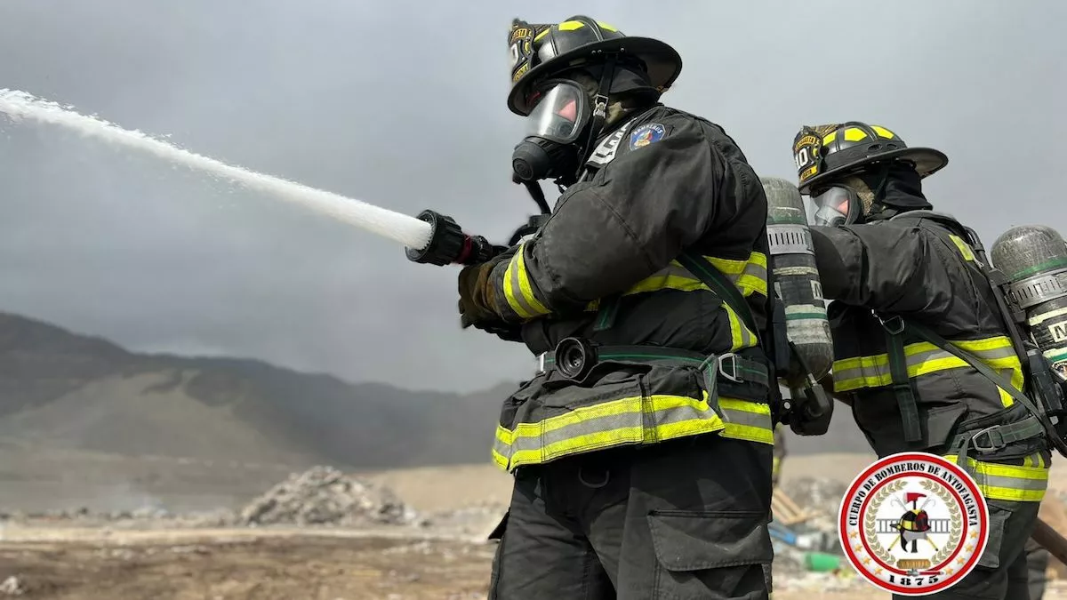 Bomberos de Antofagasta viajarán en apoyo al combate contra incendios ...